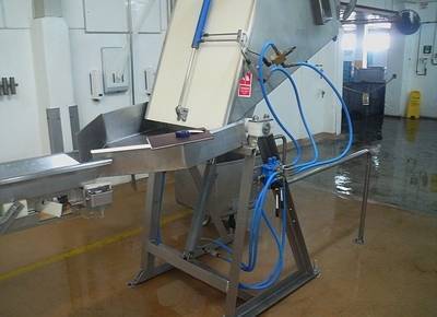 Bulk bin tippers & feed hoppers - Ansco Engineering Ltd